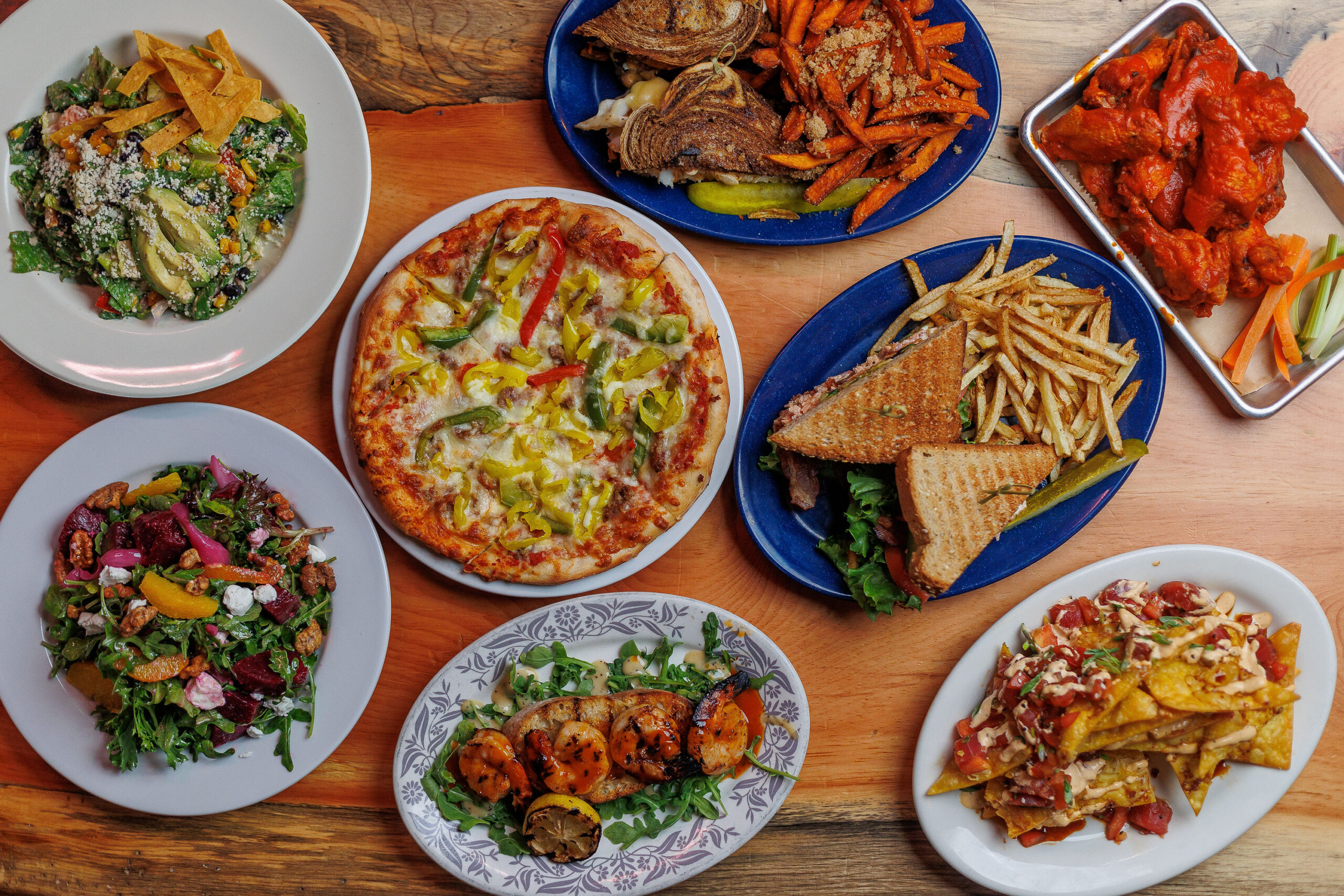 Emry's Garden: Delicious Meals & Happy Hours Await!